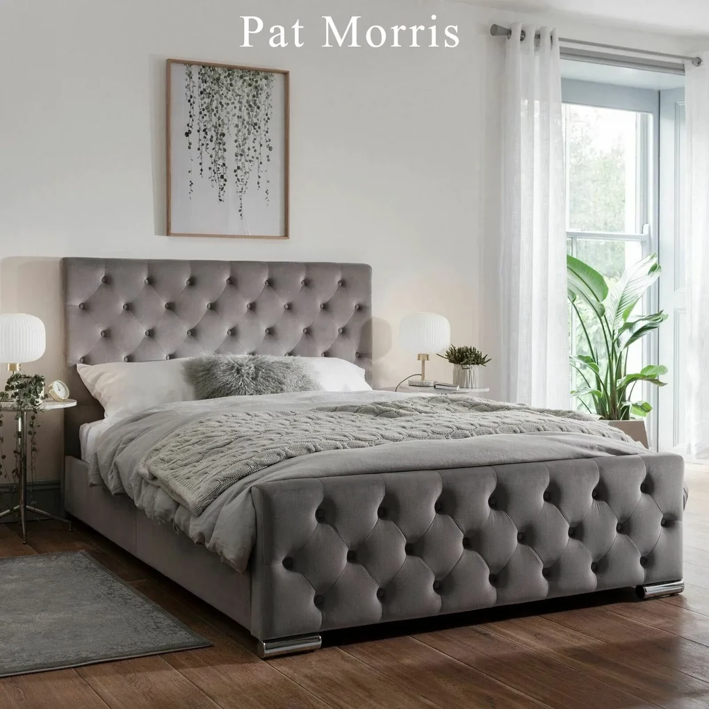 Pat Morris 200 x 160 x 120 cm: Somiera pe picioare Catifea | BIANO