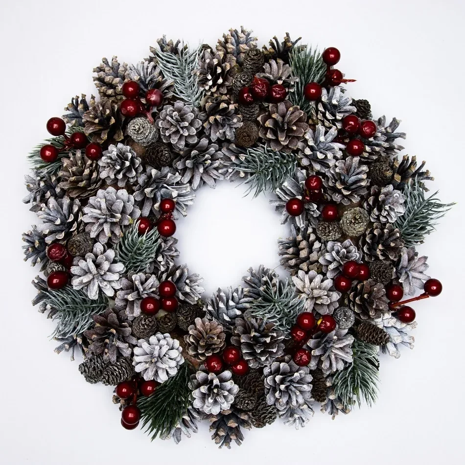 Coroniță cu conuri de pin și fructe de pădure roșii 35 cm | BIANO